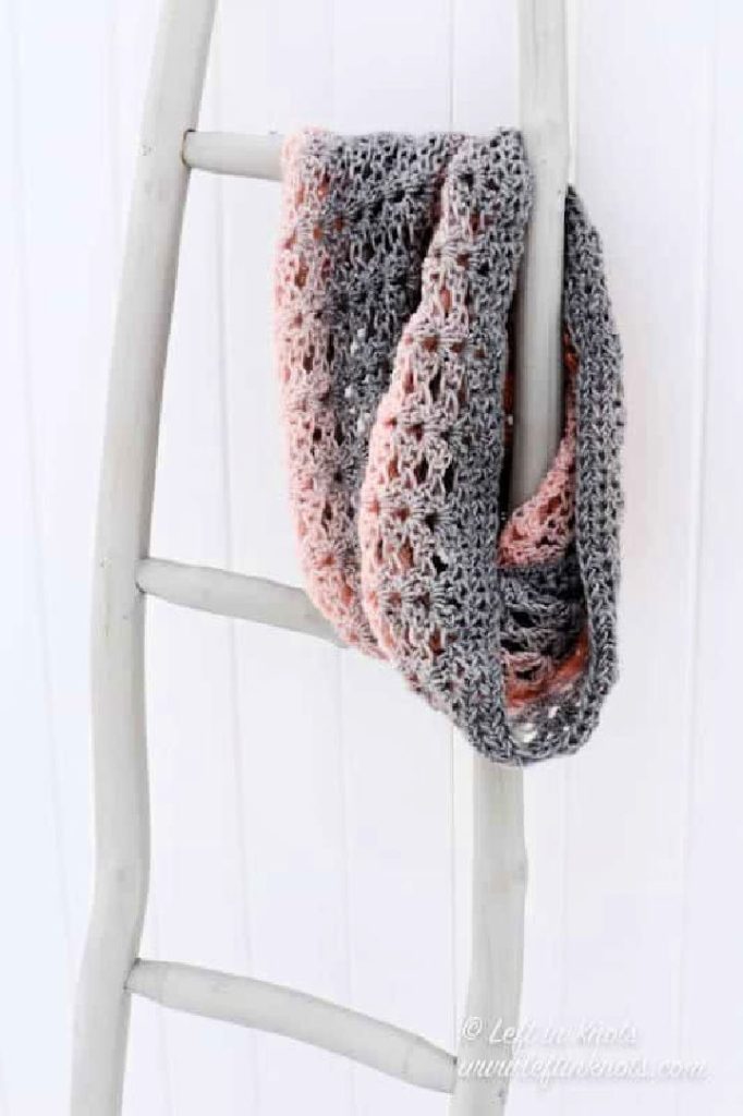 25 Free Crochet Cowl Patterns {PDF Pattern}