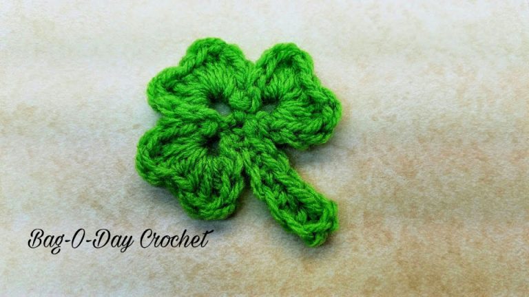 25 Free Crochet Shamrock Patterns (Printable Pattern)