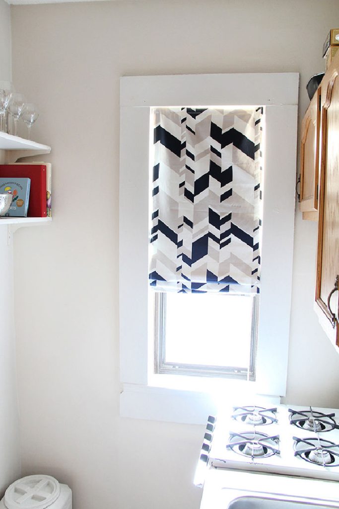 20 Easy DIY Roman Shades: How To Make a Roman Shade