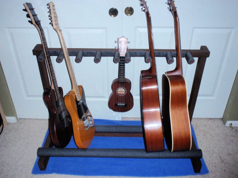 20 Free Homemade DIY Guitar Stand Plans