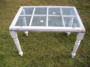 25 DIY Old Window Ideas: Use Old Windows for Decor